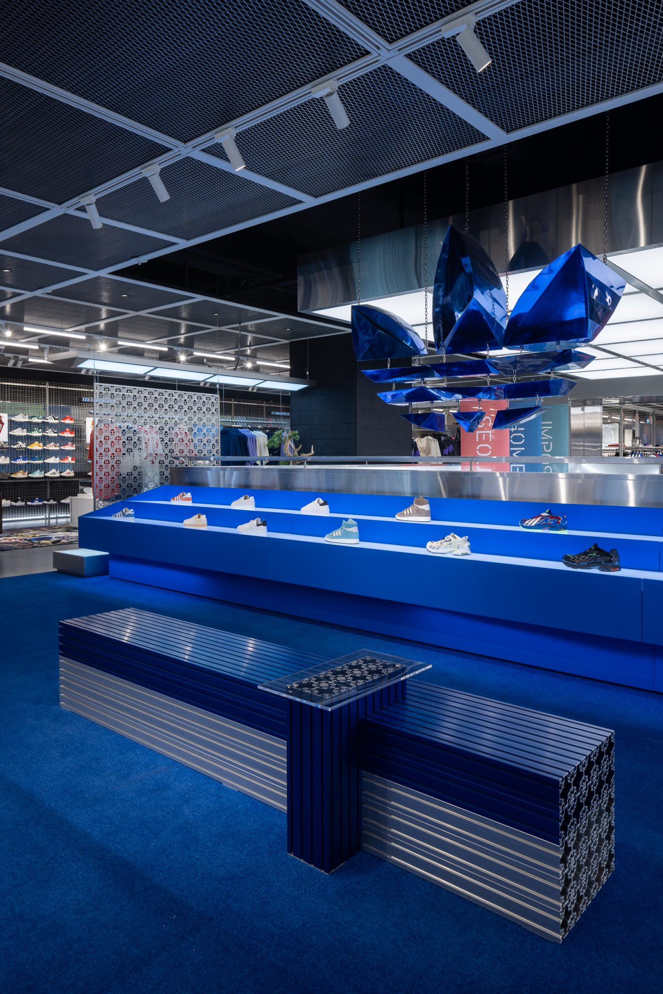 万社设计 | adidas首家亚洲旗舰店 | Hi设计